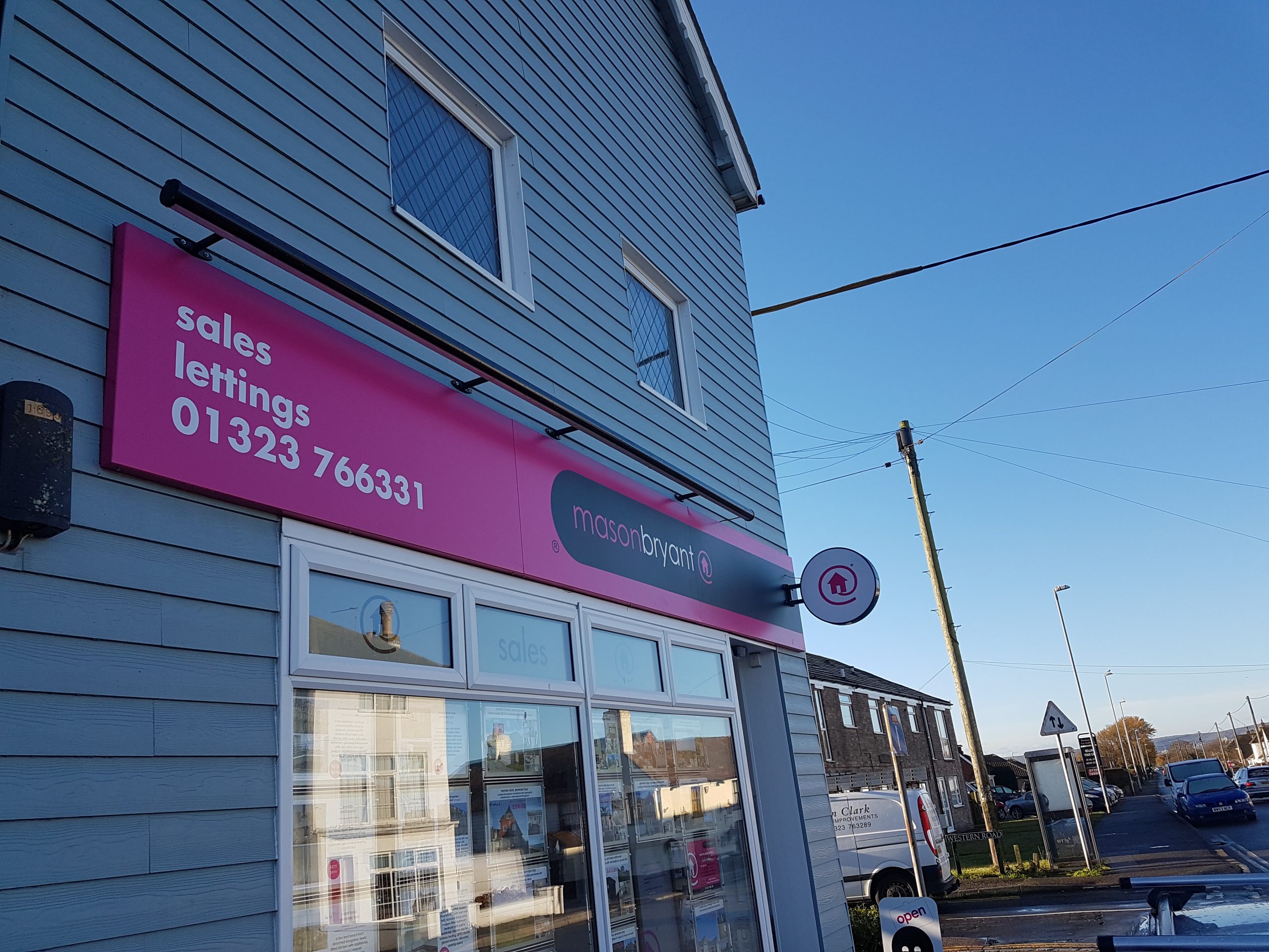 Neon Signs - National Signs - Signs - Printing - Branding